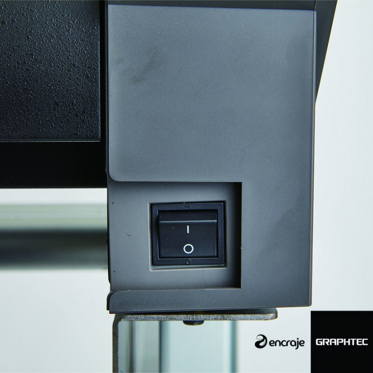 Graphtec CE7000-160 : Traceur de découpe 160 cm de laize